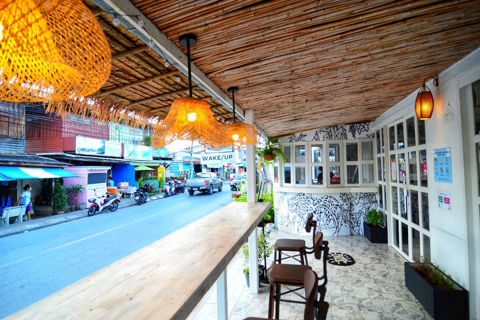 WAKE / UP CAFE' & BAR - HuaHinPocketGuide