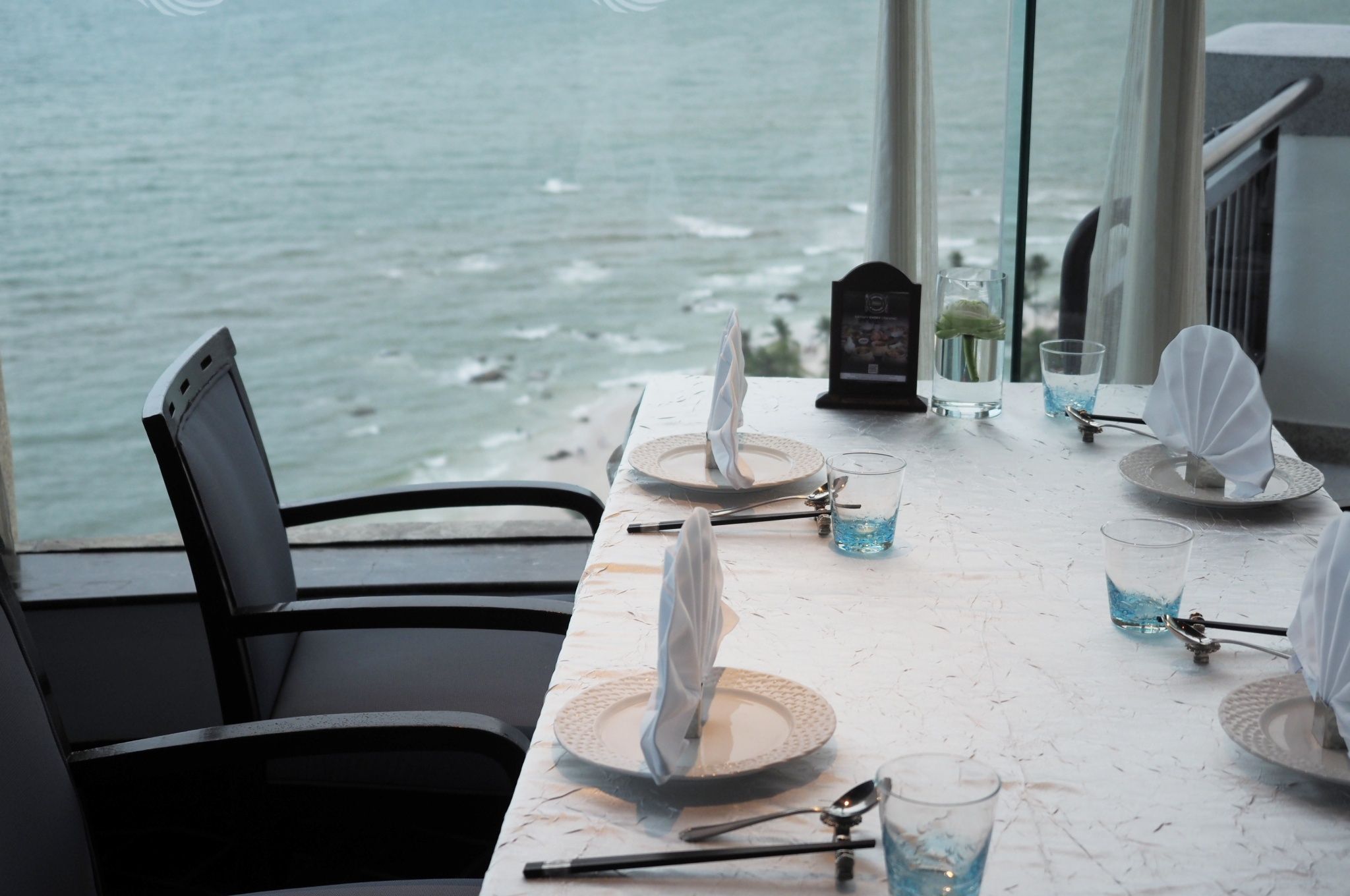 White Lotus Restaurant & Rooftop Bar at Hilton - HuaHinPocketGuide